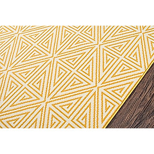 Momeni Rugs Baja Collection Area Rug, 5'3" x 7'6", Yellow