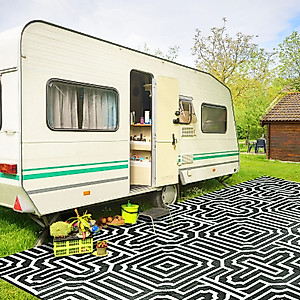 Plastic Straw Rug, Patio Rug Outdoor,RV Rug ,Reversible mats, Large Floor Mat and Rug for Outdoors, RV, Patio, Backyard, Deck, Picnic, Beach, Trailer, Camping (Black, 9x12)… (Black)