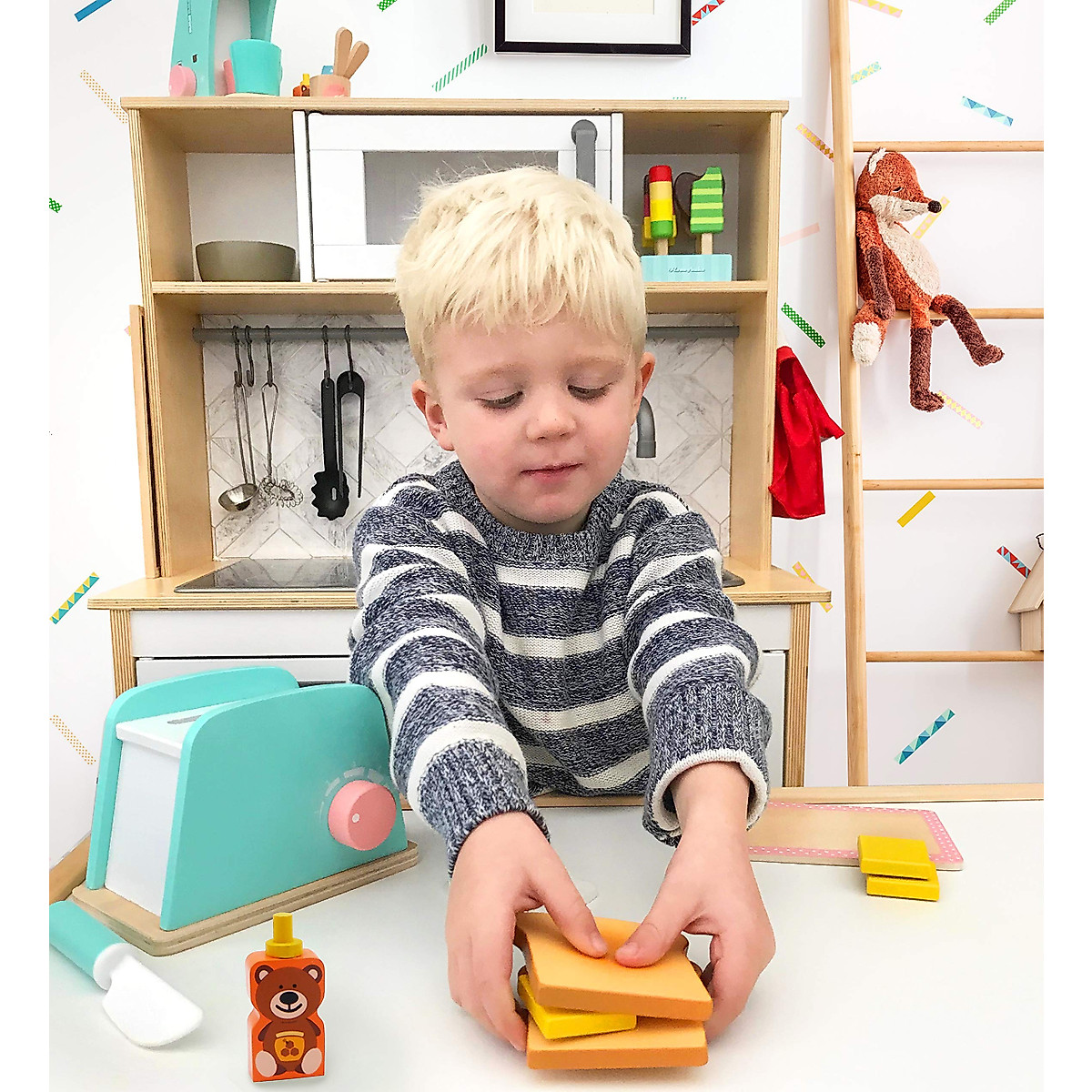 Toy Kitchen Wooden Pop-Up Toaster Play Set 10 Pcs, Interactive Early Learning Toaster, Exclusive Chopping Board, Knife, Poached Egg Honey Bear and Sliceable Butter, Fun and Colorful for Girls and Boys