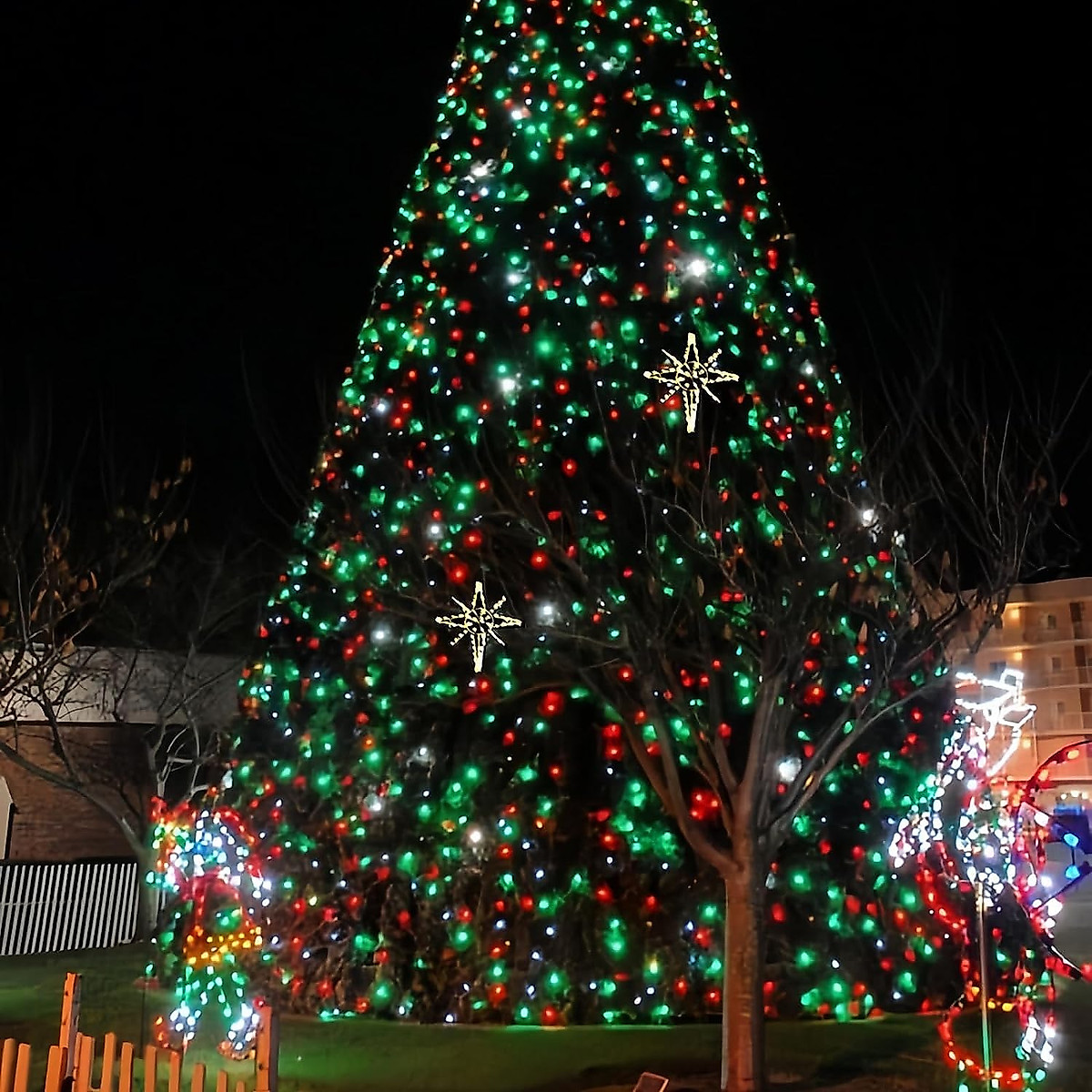 Connectable Red and Green Christmas String Lights, 2Pack 164FT 400LED Christmas Lights for Outdoor Indoor, Plug In Christmas Tree Lights with 8 Modes, String Lights for Christmas Decorations Holiday