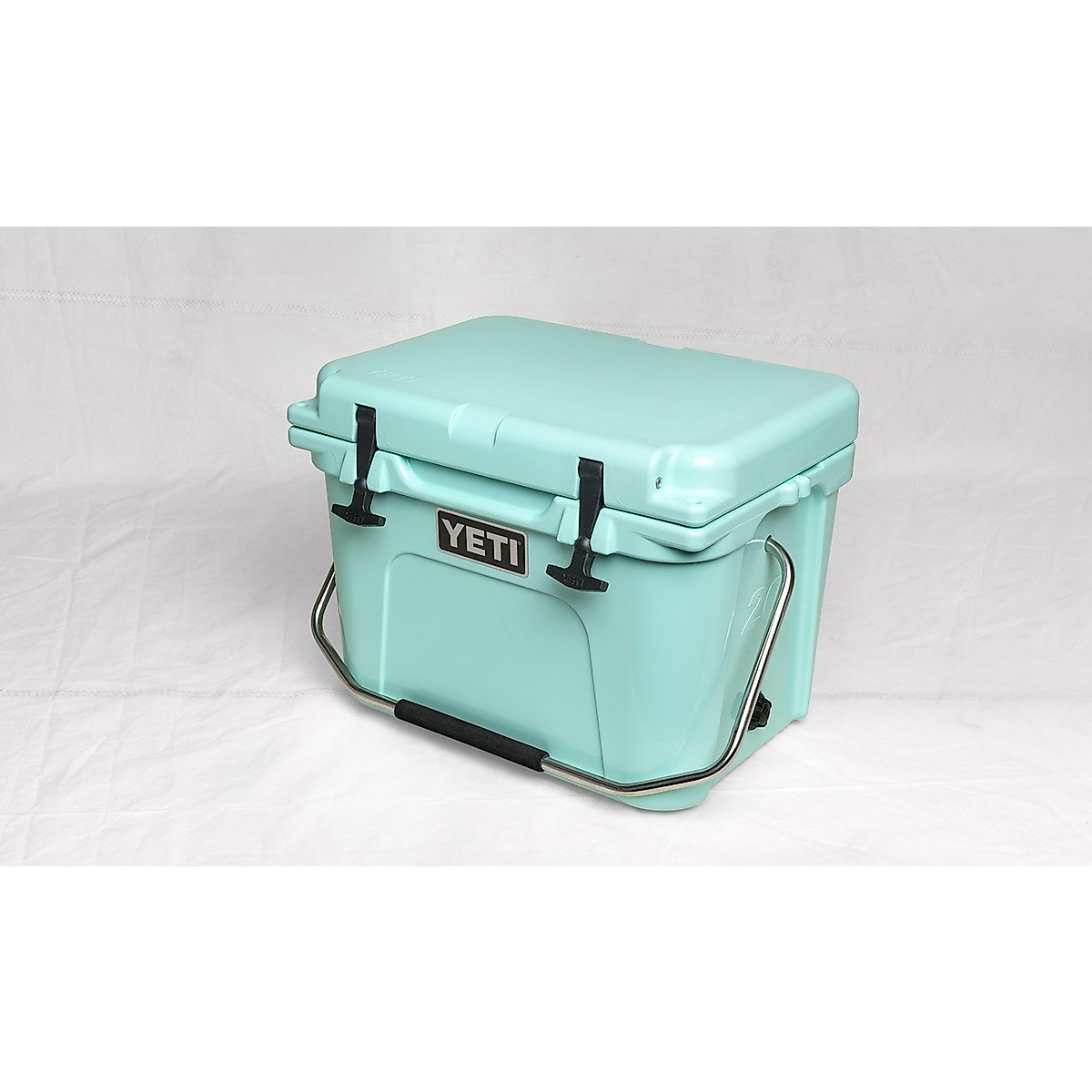 YETI Roadie 20 Cooler, Seafoam