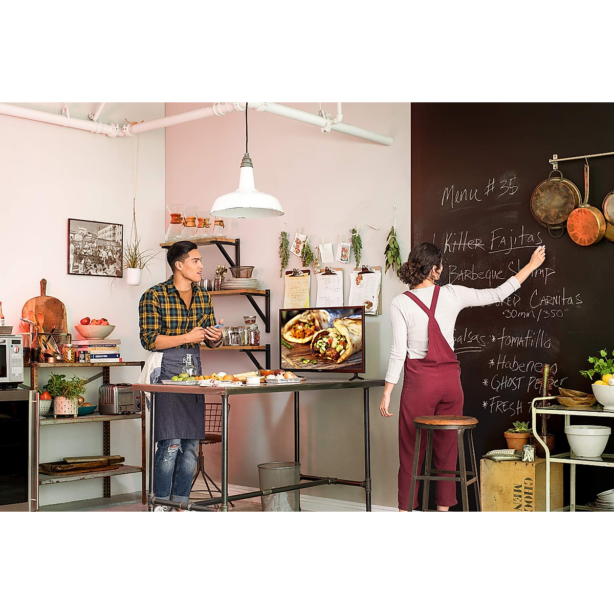 SAMSUNG 32-inch Class LED Smart FHD TV 1080P (UN32N5300AFXZA, 2018 Model)