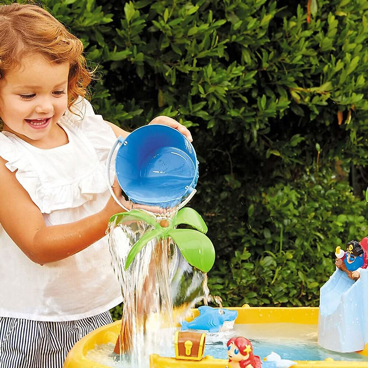 Little Tikes Island Wavemaker Water Table with Five Unique Play Stations and Accessories, for 2 + years Multicolor