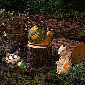 LA JOLIE MUSE Garden Statue Snail Figurine - Solar Powered Resin Animal Sculpture, Indoor Outdoor Garden Decorations, Patio Lawn Yard Art Ornaments, Gifts for Mom