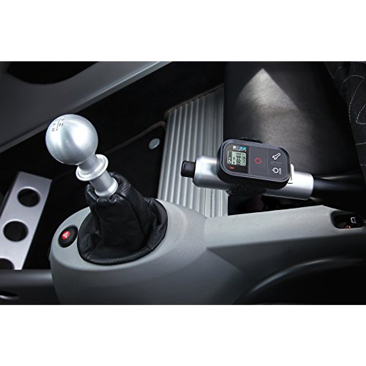GoPro Smart Remote Control - Compatible with HERO8 Black, MAX, HERO7 Black, HERO6 Black, HERO5 Black, HERO5 Session, and Fusion (GoPro Official Accessory)