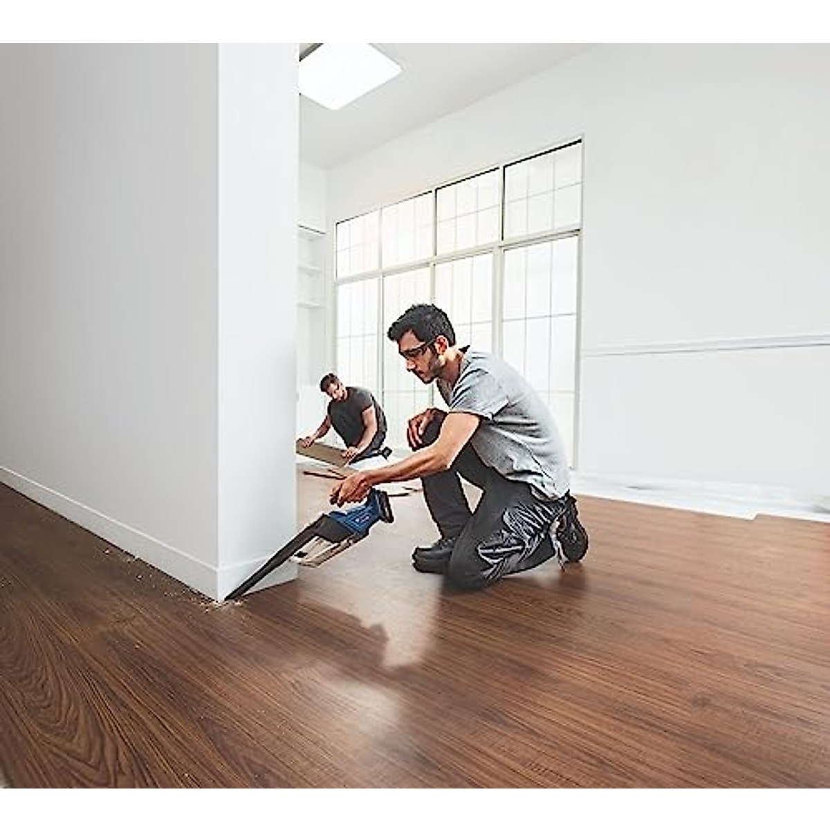 BOSCH GXL18V-901B25 18V 9-Tool Combo Kit 2-In-1 Bit/Socket Impact Driver, Hammer Drill/Driver, Recip Saw, Circ Saw, Oscillating Tool, Angle Grinder, Vacuum, Worklight, (2) CORE18V 4 Ah Batteries