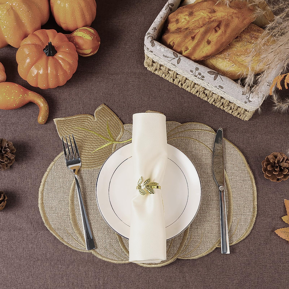 Fall Thanksgiving Pumpkin Placemats Set of 6 Fall Autumn Table Decorations Indoor Farmhouse Harvest Pumpkins Table Round Placemats for Party Kitchen Dinning