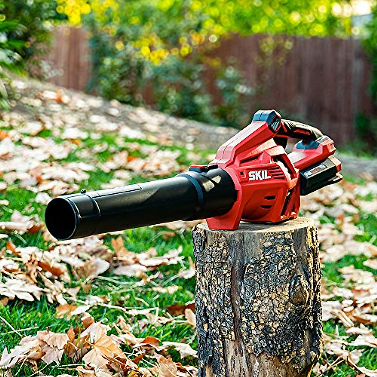 SKIL PWR CORE 40 Brushless 40V 500 CFM Cordless Leaf Blower Kit, Variable Spped with Power Boost, Includes 2.5Ah Battery and Auto PWR JUMP Charger - BL4713-10
