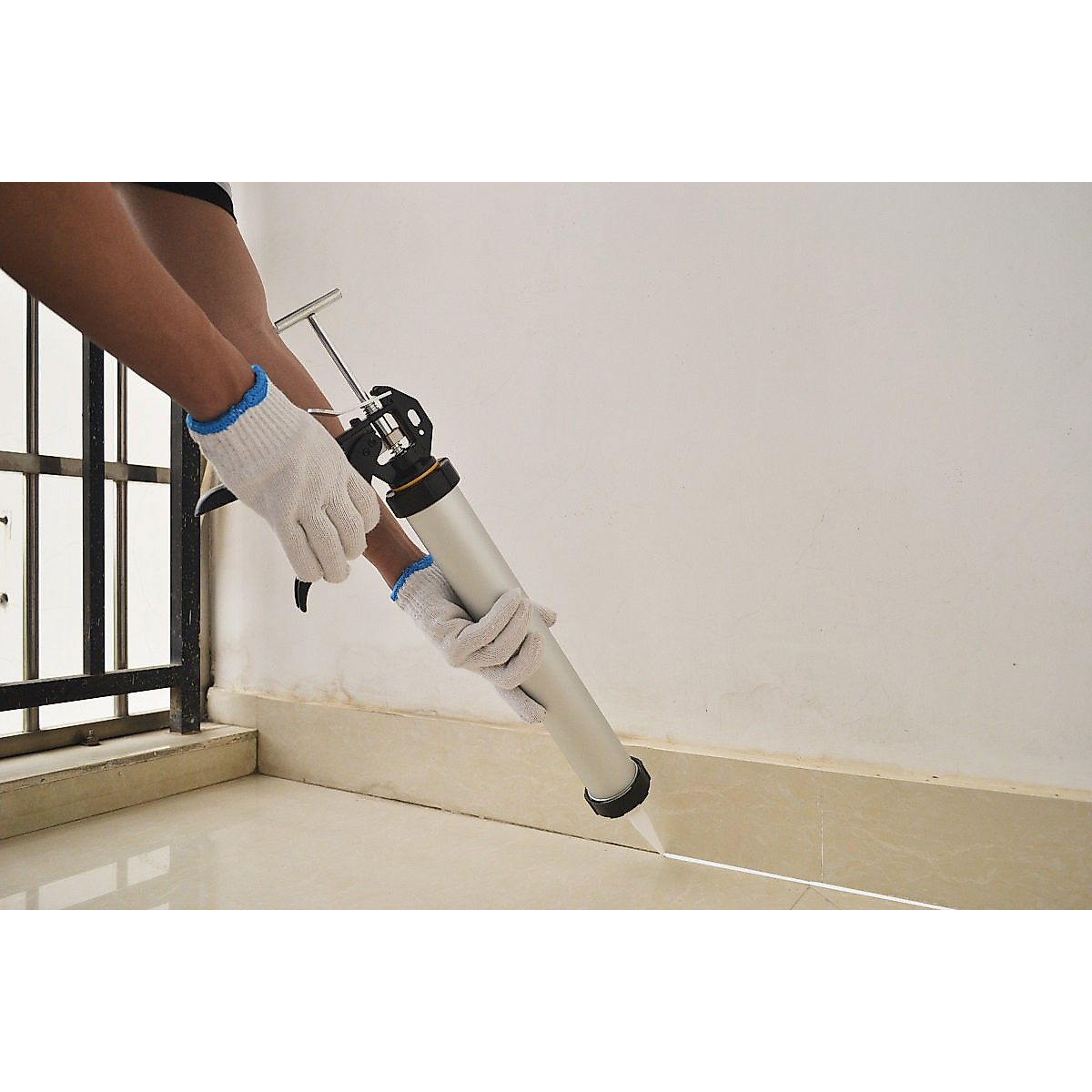 ZHTOOL 600ml Caulking Gun with Aluminum Barrel for 10oz/20oz Sausage Pack,10oz Cartridge and Bulk Application