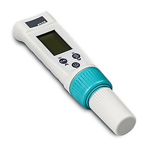 Portable Conductivity/Dissolved Oxygen/Free Chlorine Meter