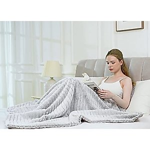 Mary Hatch Faux Fur Throw Blanket for Couch Silver Ultra Soft Luxury Fluffy Plush Blanket Fuzzy Decorative Blanket for Sofa Bed Living Room 50x60 inch