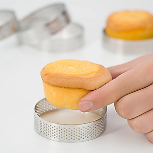 Katisun 5 Pack 3.15 Inch Round Tart Rings Stainless Steel Tart Pastry Rings with Hole cake mold ring for Baking Perforated Circle Tartlet 3 inch