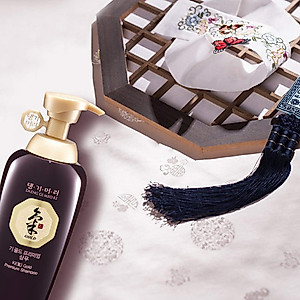 Daeng Gi Meo Ri - Ki Gold Premium Shampoo, Promoting Hair Growth, Effectively Moisture to Dry and Rough Hair, No Artificial Color, 16.9 Fl Oz