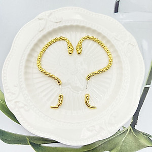 Snake Cuff Earring for Women Men Gothic Gold Snake Shape Earrings Punk Snake Stud Snake Cuff Earring for Women(Gold)