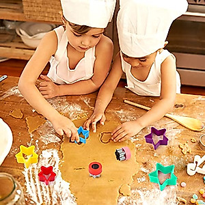 ZIJUND 22PCS Wooden Kids Kitchen Knife, Crocodile Kids Knife Set with Gloves Cutting Board Fruit Vegetable Crinkle Cutters Serrated Edges Plastic Toddler Knifes for Real Cooking Kid Safe Knives