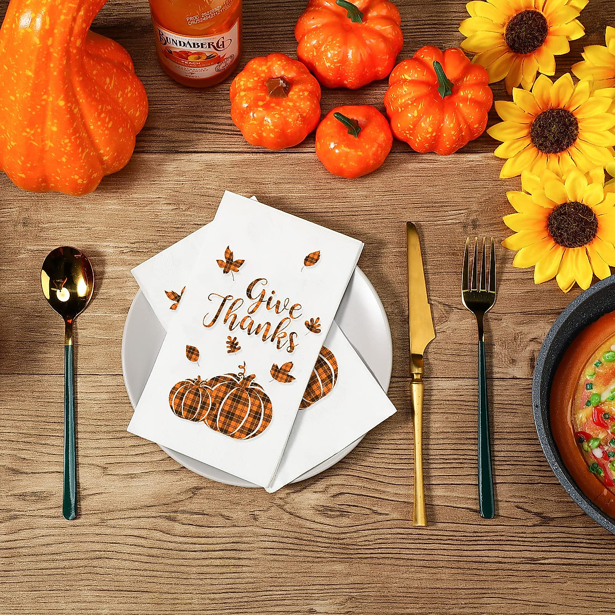 100 Pcs Disposable Thanksgiving Napkins Fall Leaves Paper Napkin Give Thanks Pumpkin Guest Towels for Autumn Harvest Fall Decoration, Home Kitchen Bathroom Dinners or Events Holiday Party Napkins