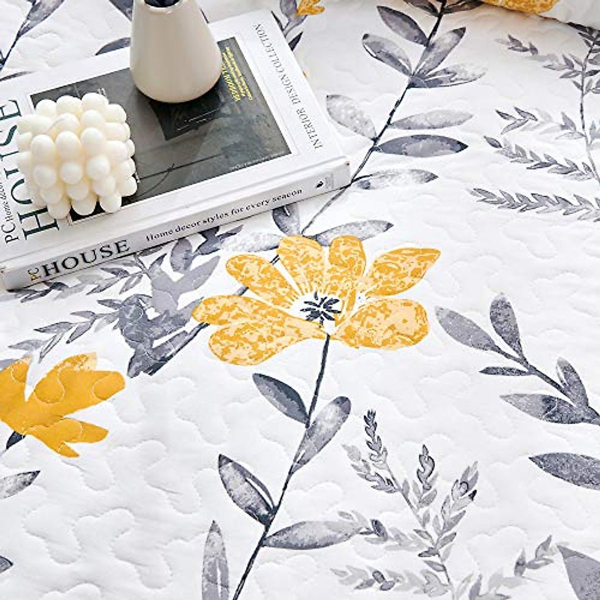 Bedspread Coverlet Set King Size Floral Quilts Set Bedding Lightweight Floral Quilt Collection Home Reversible Quilt Bedspread Sping Leaves Yellow Flower Quilt Bedding Garden Bedspread+2 Pillow Shams