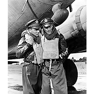 Posterazzi Twelve O'Clock High Hugh Marlowe Gregory Peck 1949 Photo Poster Print, (8 x 10)