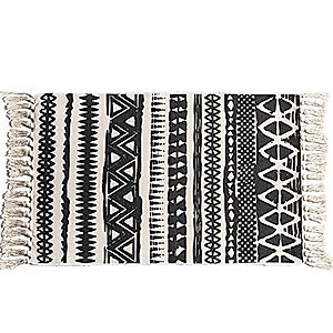 SIMPLEOPULENCE Boho Cotton Area Rug 24'' x 36'' for Bedroom, Hand Woven Bathroom Rug with Tassels, Accent Machine Washable Door Mat, Geometric Decorative Throw Rug for Kitchen, Porch, Outdoor