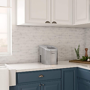 FRIGIDAIRE EFIC117-SS Stainless Steel 26 Lbs Ice Maker, Counter, Couter top