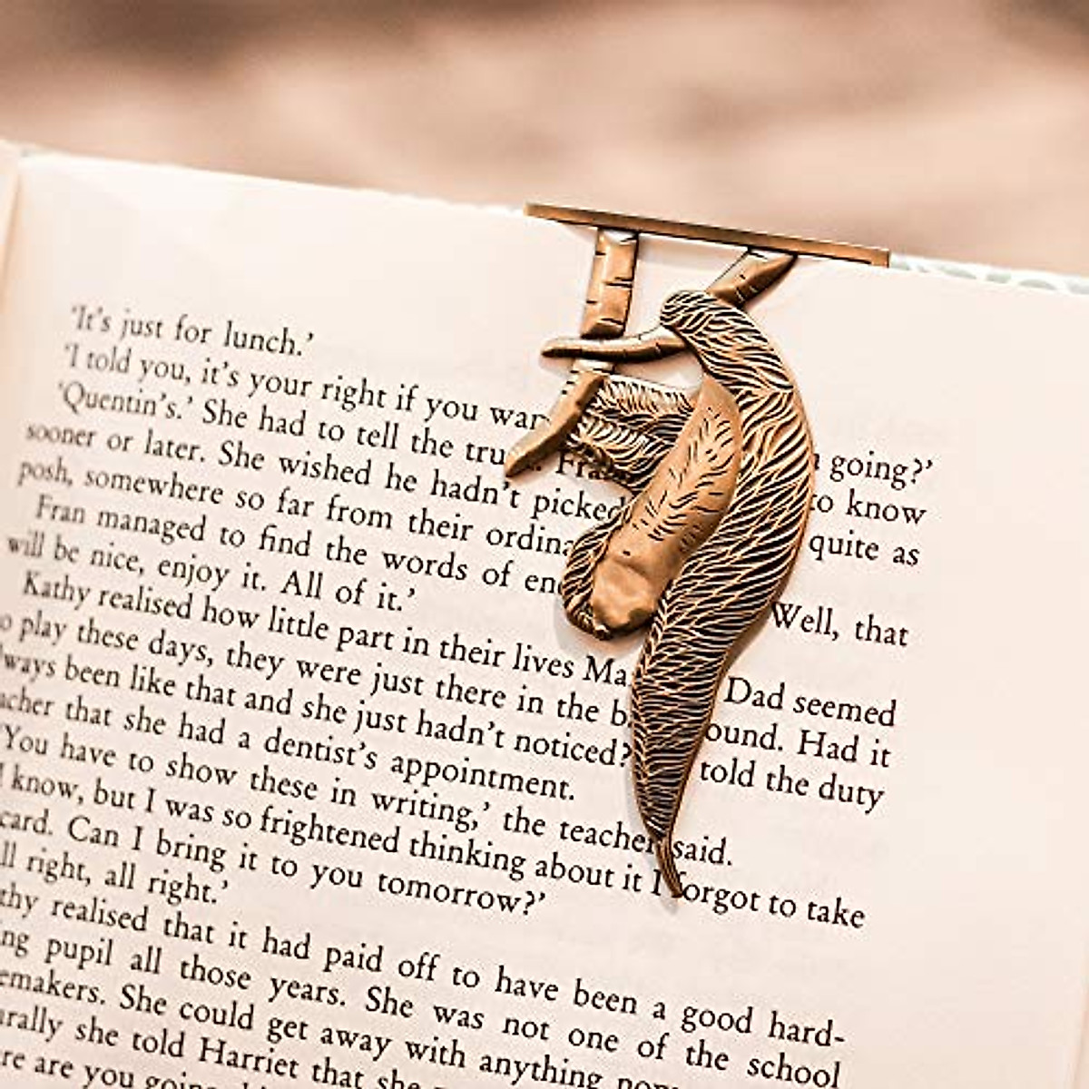 EZERTE Cute Metal Sloth Bookmark - for Women Men Teens Kids - Novelty Animal Page Clip Bookmarks - Cool Unique Gifts for Readers Students Boys Girls Teachers Sloths Lovers (Antique Gold)