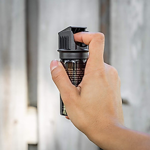 POLICE MAGNUM Pepper Spray Self Defense- Max Strength 14-16ft Range- Made in The USA - 3 Pack 2oz Flip Top Stream