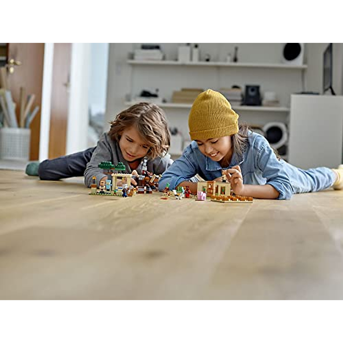 LEGO Minecraft The Illager Raid 21160 Building Toy Set Gift for Boys and Girls who Love Minecraft and Kai (562 Pieces)