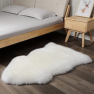 IRIWOOL Premium Genuine Fur Sheepskin Rug Real Australia Sheepskin Natural Luxury Fluffy Lambskin Fur Area Rug Seat Covers for Kids Bedroom Sofa Chair Cover (Creamy White, Single Pelt/2ft x 3ft)