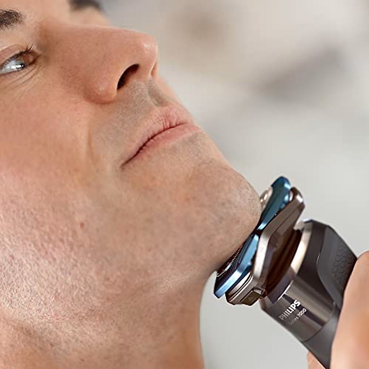 Philips Series 7000 Shaver — Wet and Dry Electric Shaver, Beard, Stubble and Moustache Trimmer with SkinIQ Technology, Black