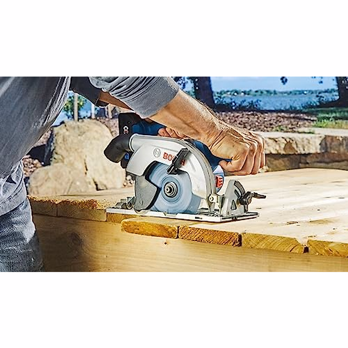 BOSCH GKS18V-22N 18V Brushless Blade-Right 6-1/2 In. Circular Saw (Bare Tool)