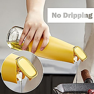 KIZZHISI 17oz Glass Olive Oil Dispenser, Oil and Vinegar Dispenser Set with Silica Gel Pourers, Weighted Pourer, Drip Free Spout Oil Dispenser Bottle for Kitchen（Green+Yellow）