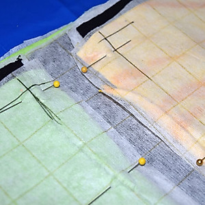 Pellon Quilter's Fusible, Non-Woven w/Printed 1" Precision Grid for Piecing, Yard