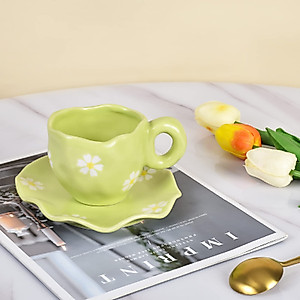 Koythin Ceramic Coffee Mug with Saucer Set, Cute Creative Daisy Cup Saucer for Office and Home, Dishwasher and Microwave Safe, 6.5 oz/200 ml for Latte Tea Milk (Green)