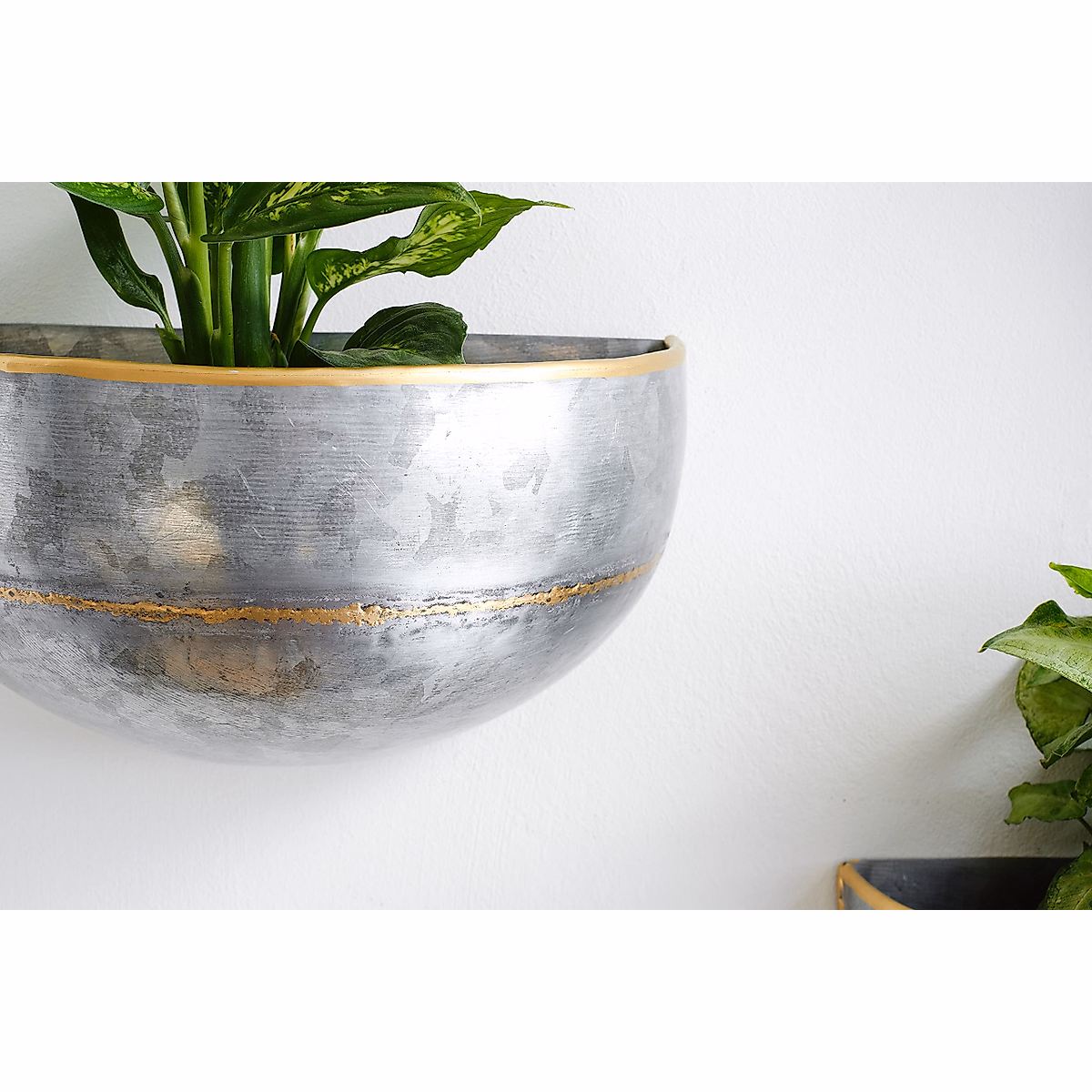 Set 3 Hanging Planter for Outdoor & Indoor Plants, Galvanized Iron Pot, Large Flower Hanger for Patio, Window, Garden, Balcony and Terrace, Modern Wall Hanging Basket, Boho Chic Metal Holder