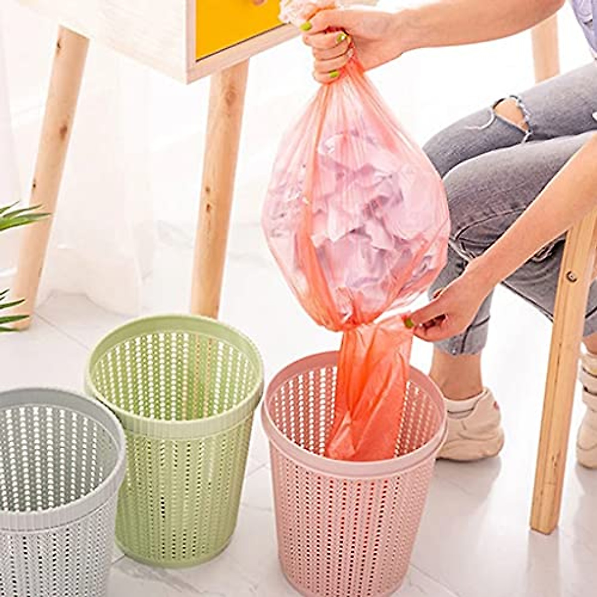 UWEL Hollow Garbage Bin with Built-in Garbage Bag Storage, PP Garbage Bin Storage Basket, Durable Home Trash Can Wastebasket Garbage Bin Basket for Living Room Bedroom Office (Blue)