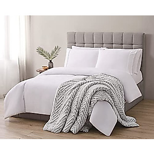 Christian Siriano - Grey Chevron Luxury Faux Fur Filled Throw (60" x 70") - Gift Box Included - Perfect for Gifting Friends & Family