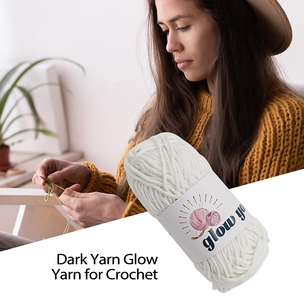 OSKOE Luminous Yarn, Soft Chunky Yarn, Glow in Dark Yarn Knitting Wool, Soft Chunky Yarn for Yarn Projects Making Plush Balls Handmade Bags Sweaters Shoes Hats Sweaters Blankets Scarves