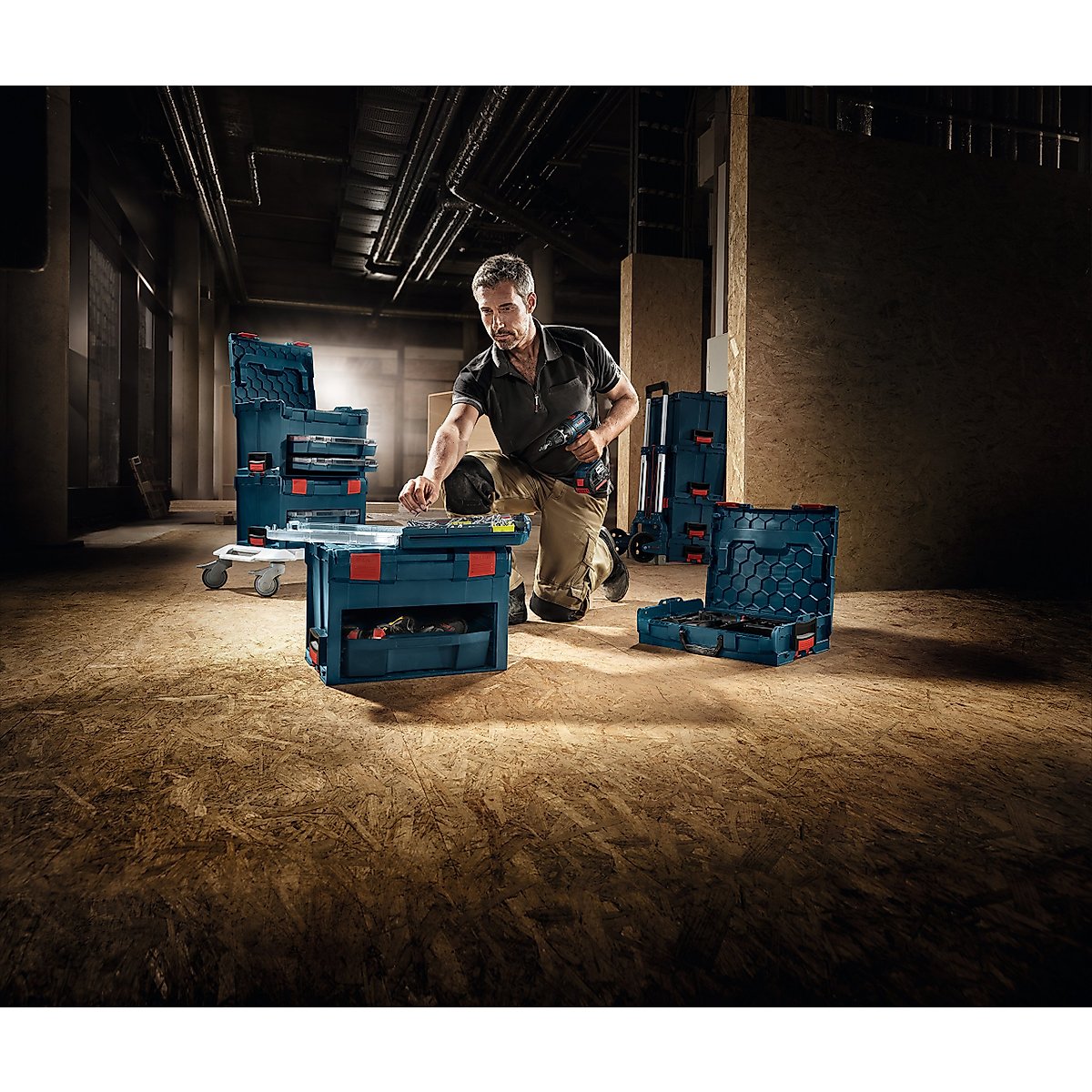 BOSCH L-BOXX-4 15 In. x 14 In. x 17.5 In. Stackable Tool Storage Case,Blue