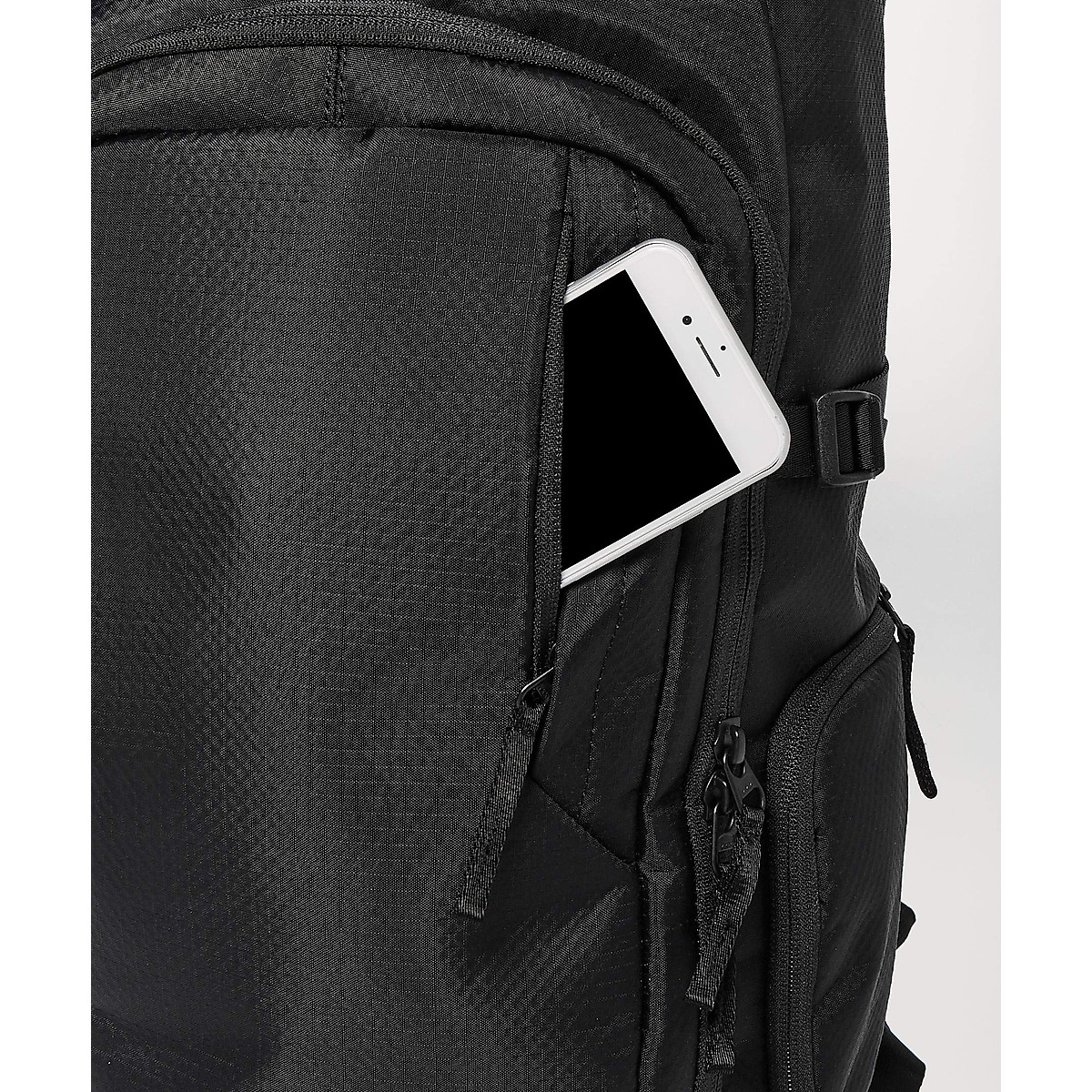 Lululemon Room to Roam Backpack 23L (Black)