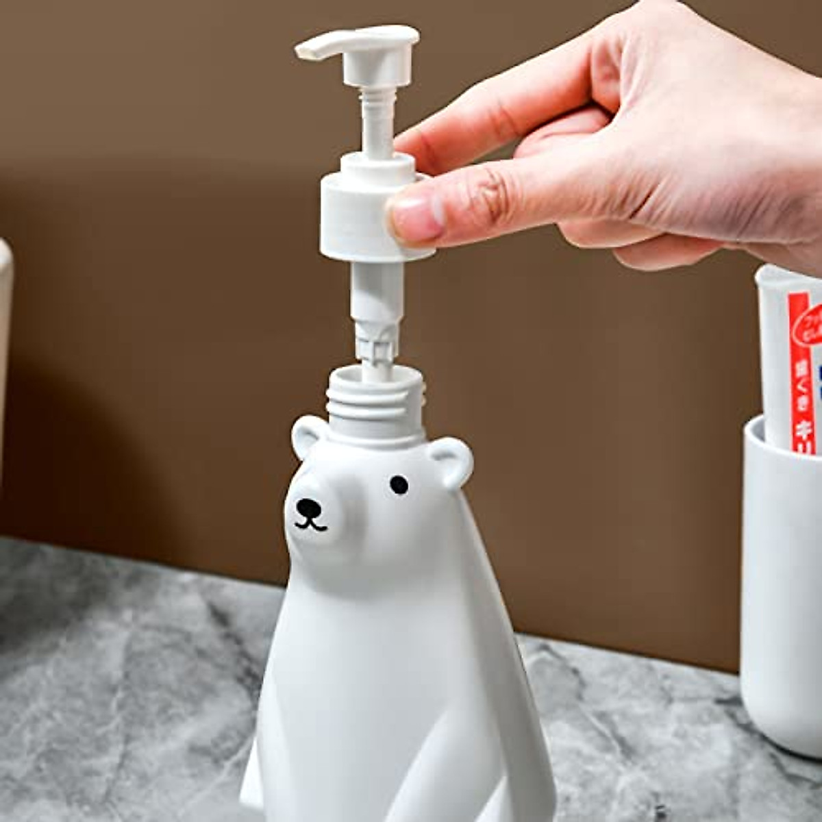 Shampoo Dispenser,Pump Bottle Dispenser,Travel Bottles for Toiletries,Portable Leakproof Shampoo Pump Dispenser,Refillable Pump Bottle for Storing Shampoo Conditioner Bath Lotion(450ml), pump bot