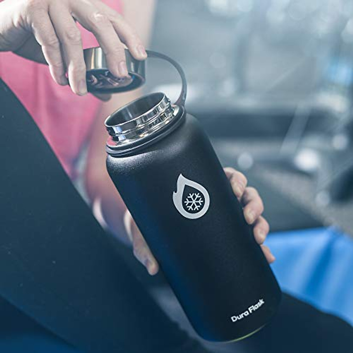 Explorer 32oz Insulated Water Bottle (Midnight Black)