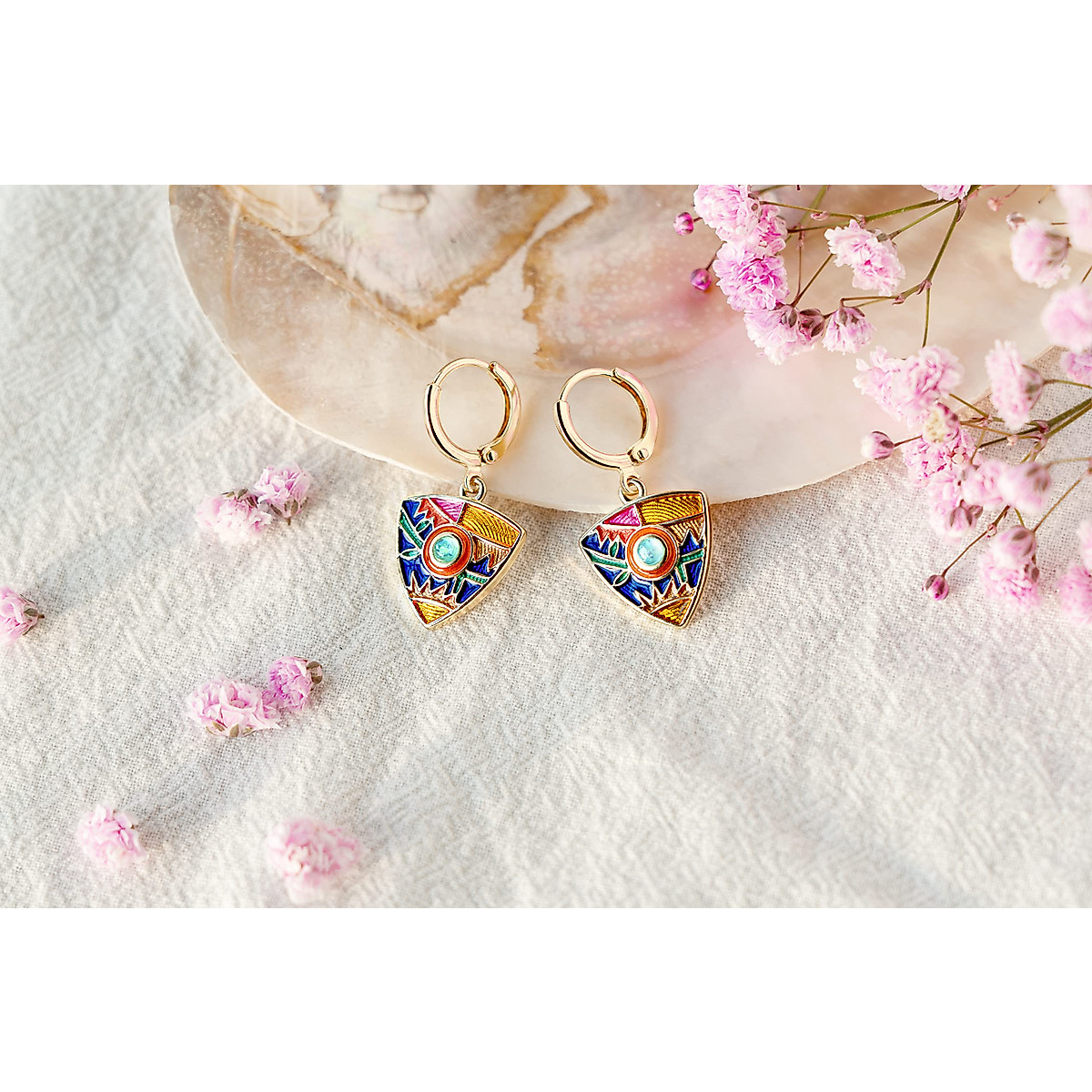 IZFKJOOI fashion Small Warrior shield Earrings Hypoallergenic 14k Gold Dangle Hoop Earrings For Women (Warrior shield)