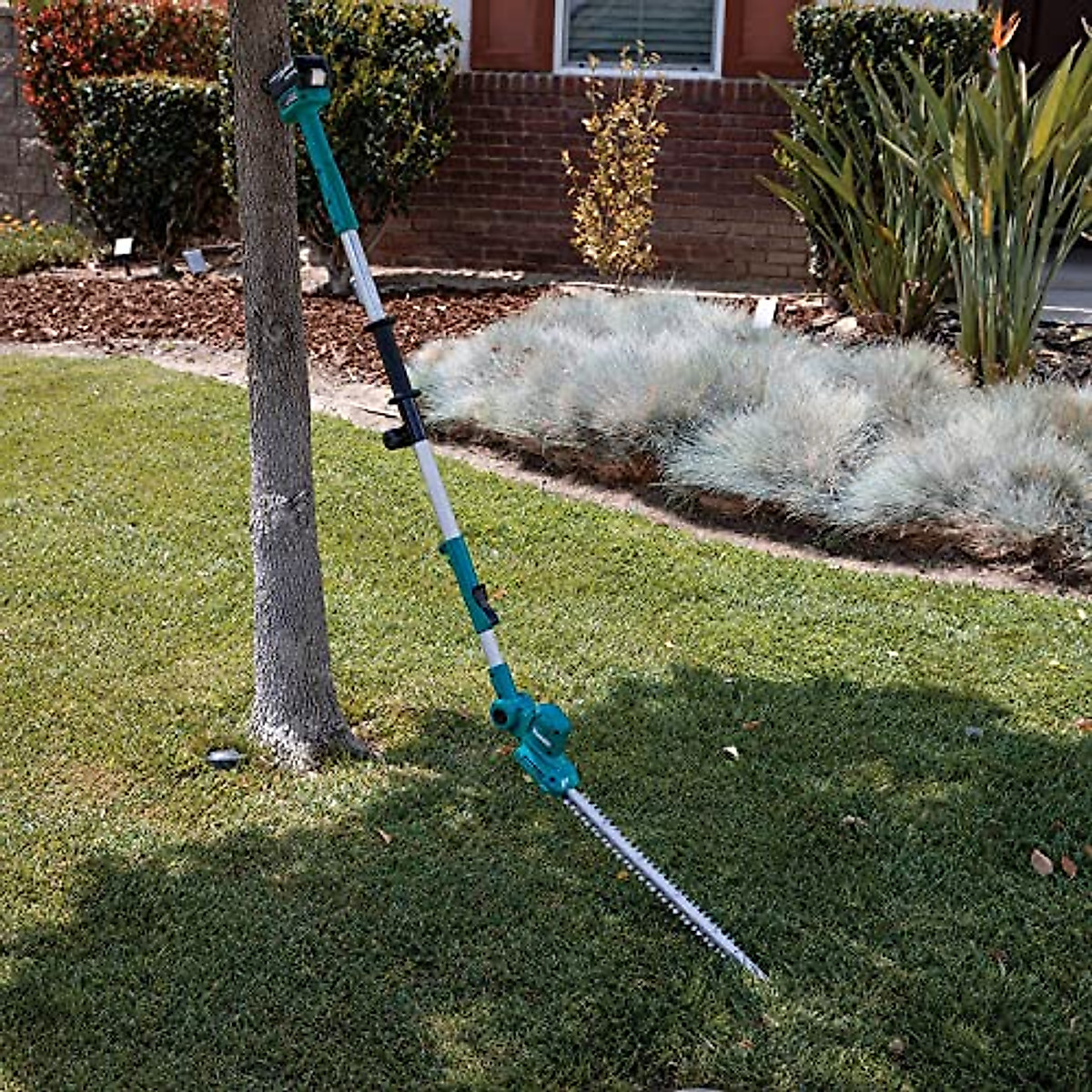 Makita, XNU05SM1, 18V, LXT®, Lithium-Ion, Cordless, 18", Telescoping, Articulating, Pole, Hedge, Trimmer, Kit, (4.0Ah)