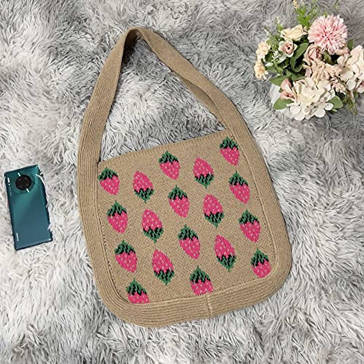 GGOOB Crochet Tote Bag Aesthetic Strawberry Purse Kawaii Purse Crocheted Bag Kawaii Tote Bag (Cream)