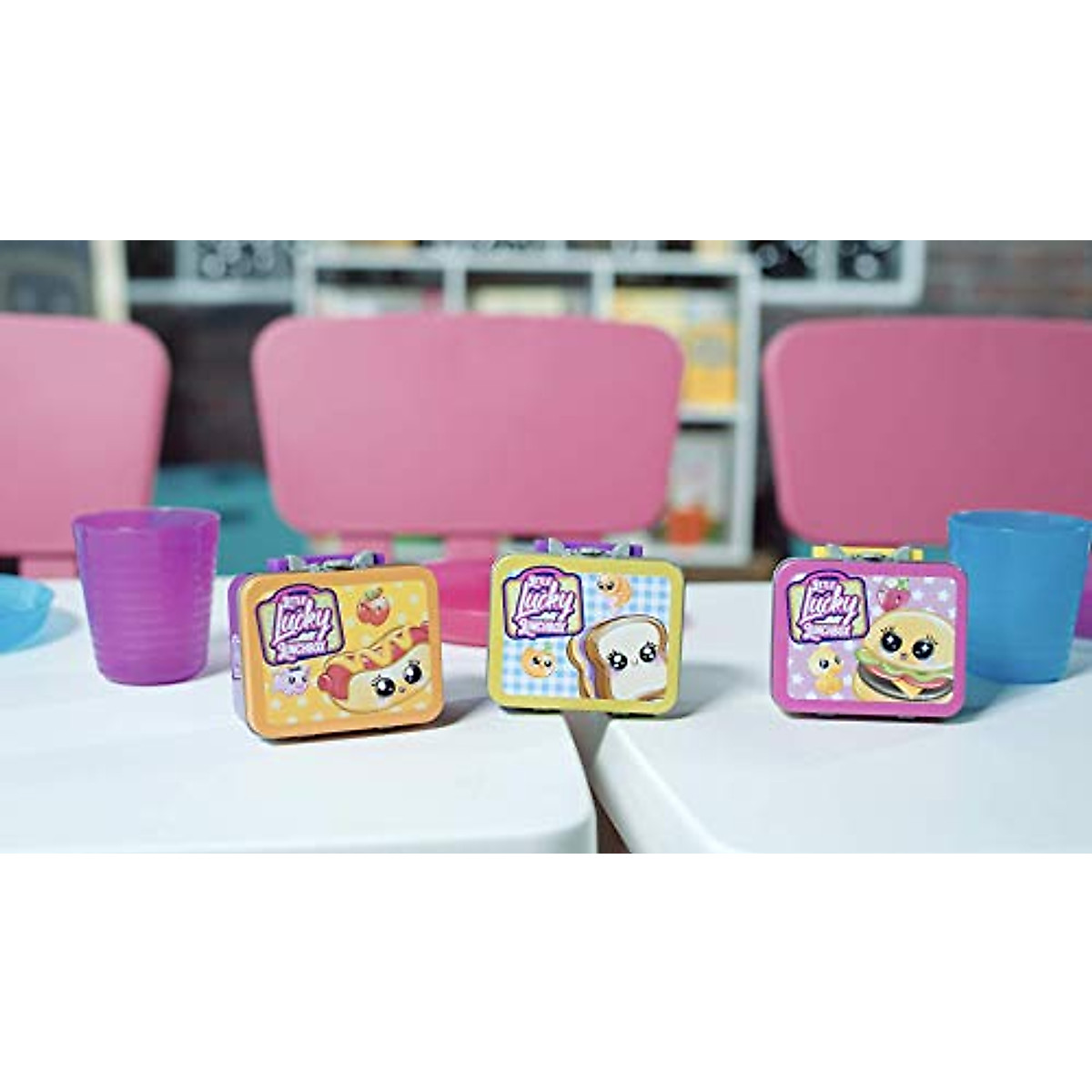 Basic Fun 10510BF2 Surprise-10 Styles Wave 2 Little Lucky Lunch Box Girls Collectible Lunchbox, Multicolour