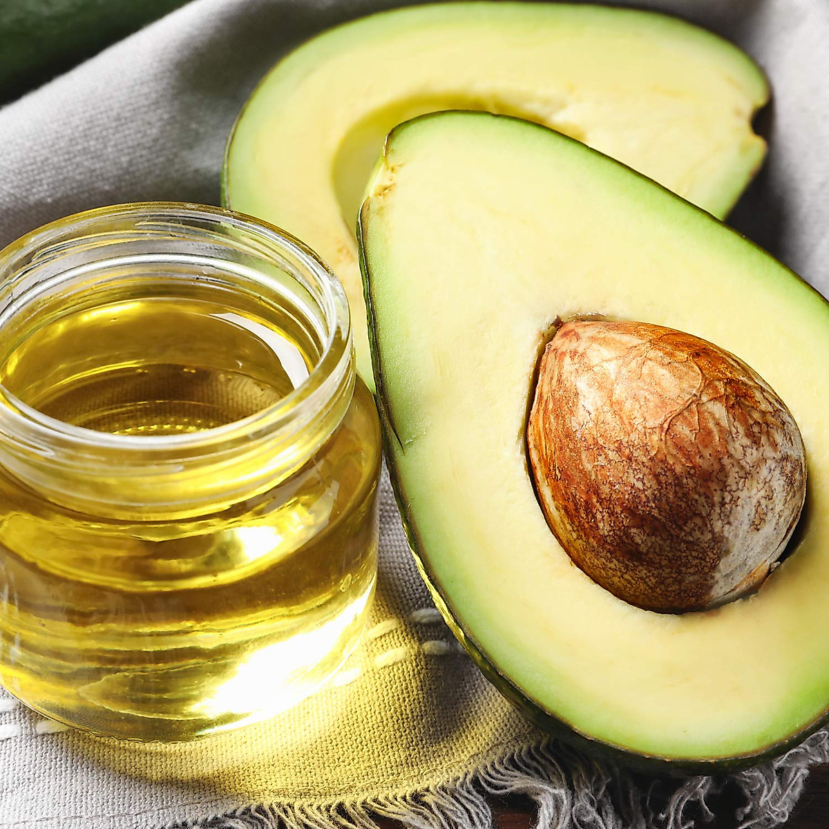 OGX Brazilian Keratin Therapy Shampoo for Shiny Hair, Sulfate-Free, with Coconut Oil and Avocado Oil, 13 Fl Oz