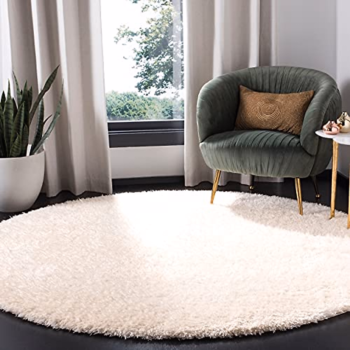 SAFAVIEH Madrid Shag Collection 6'7" Round Blush MDG256U Solid Non-Shedding Living Room Bedroom Dining Room Entryway Plush 1.6-inch Thick Area Rug