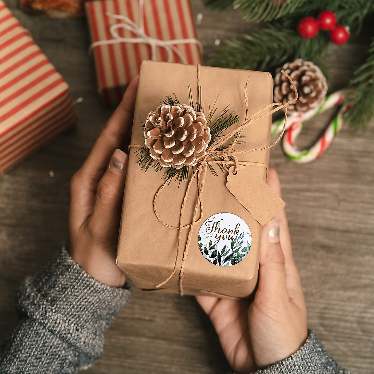 Louise Maelys 1.5 Inch Thank You Stickers for Wedding, Birthday, Bridal, Shower, Packaging, Small Business, Envelope, Gifts, 500pcs Per Roll Round Green Plant Thank You Label Sealing Stickers