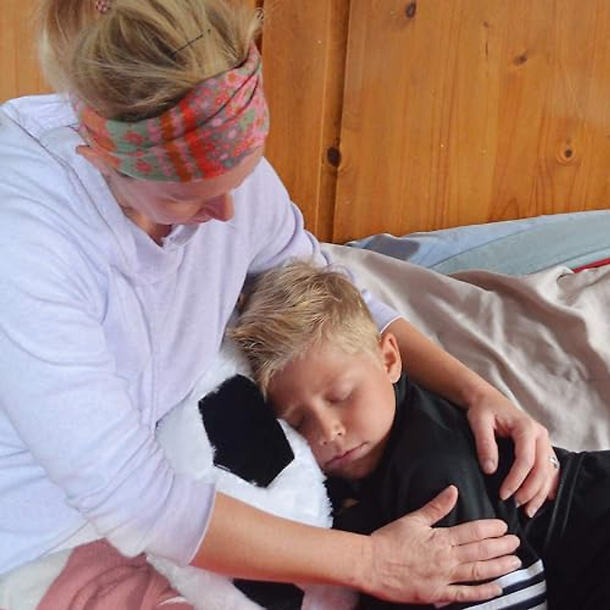 CatchStar Soccer Pillow Fluffy Soccer Plush Pillow Soft Stuffed Soccer Throw Pillow Decorative Round Large Soccer Pillow Cushion Big Sports Toy Gift for Kids Boy Children Room Decoration