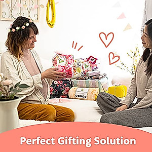 Bliss n' Baby Monthly Milestone Blanket for Baby Girl - Perfect Baby Age Blanket with Growth Chart Blanket - New Moms Set, Wrinkle Free, Washable, Dryable, Red Heart Wreath & Pink Headband- 54"x40"